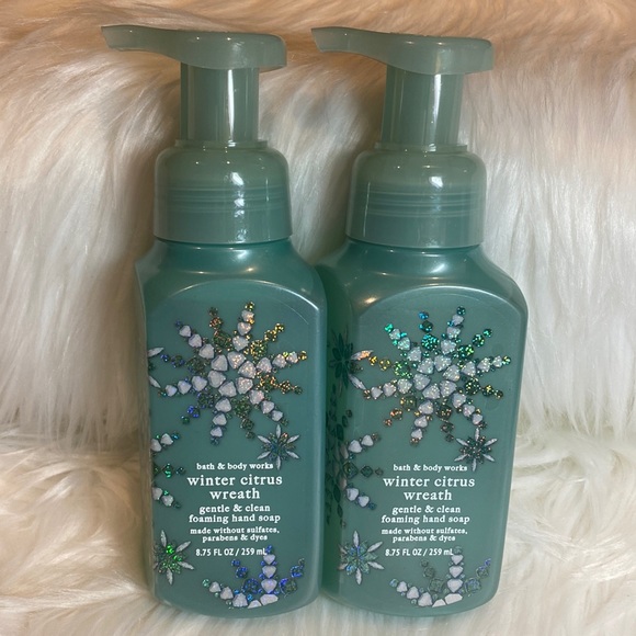 Bath & Body Works | Bath & Body | Set Of 2 Bbw Winter Citrus Wreath 875 ...
